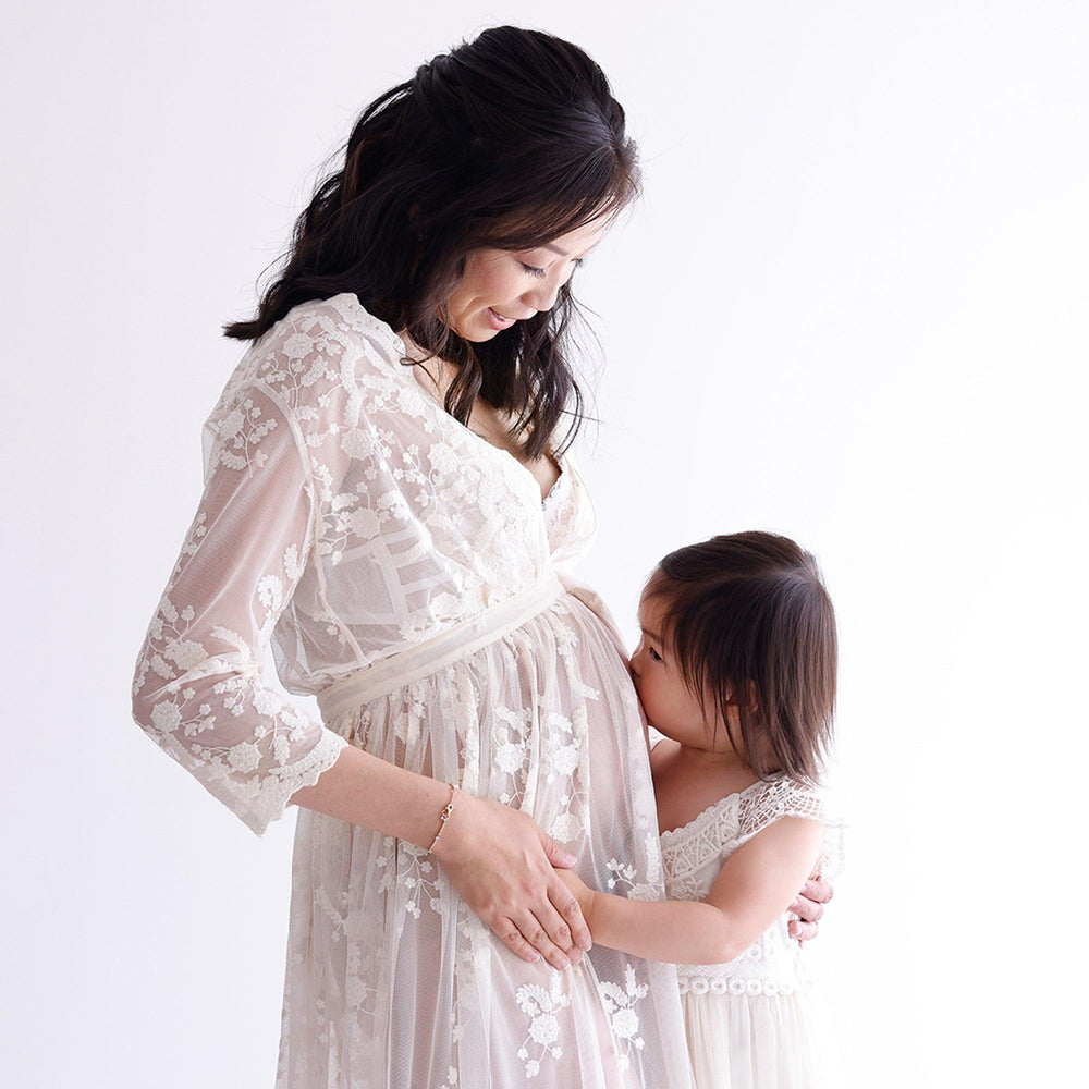 Studio Maternity Photo Session | Melissa Larson Photography Perth